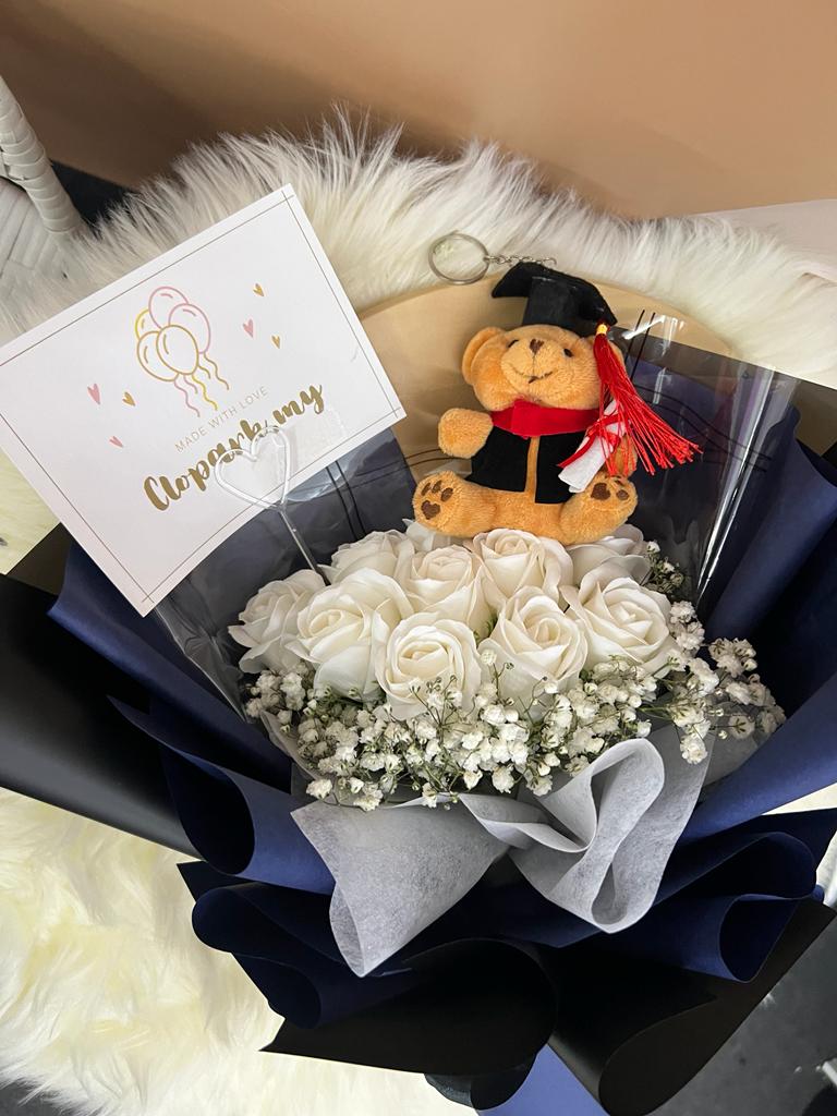 Basic Graduation Bouquet - Clopark.my